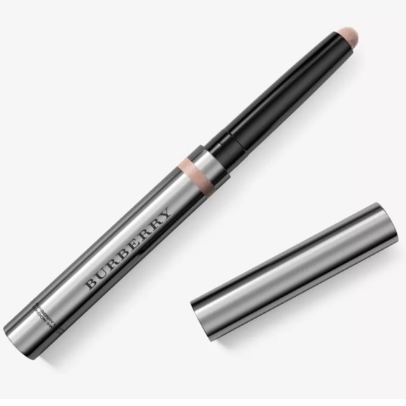 Burberry | Makeup | Burberry Pale Nude Eye Color Contour | Poshmark